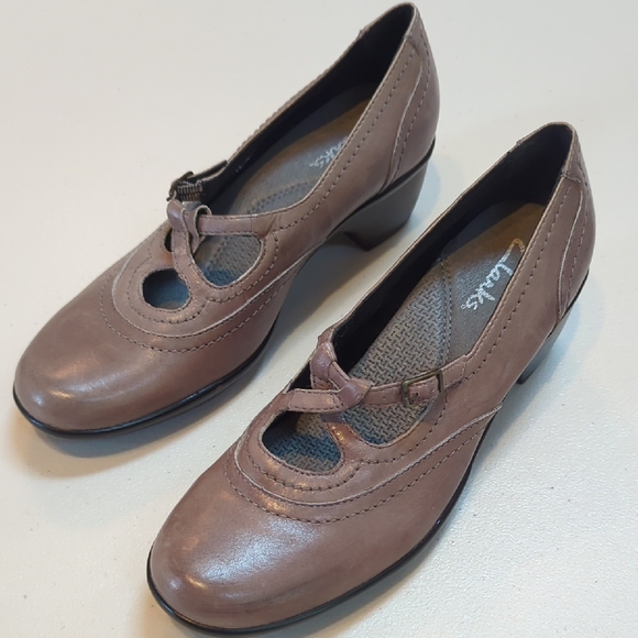 Clarks | Shoes | Clarks Deep Taupemushroom Colored Mary Jane Cris Cross ...